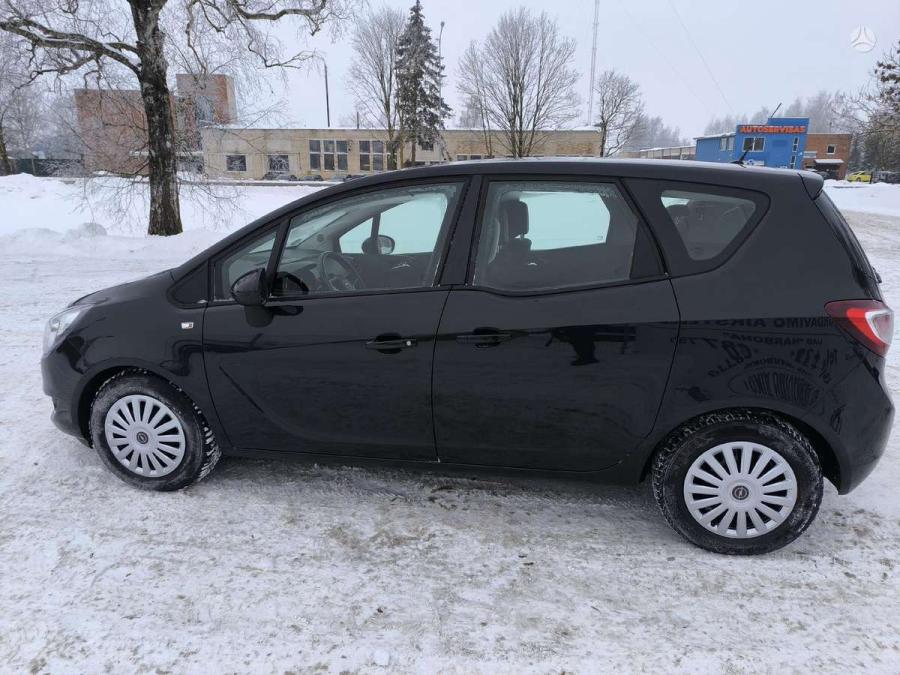 Black Opel Meriva 2014 in Joniskis, with an engine capacity of 1.40 L and mileage of 47 thousand km for 5350 €, photo 2 on AUTOMOTO.COM.LV