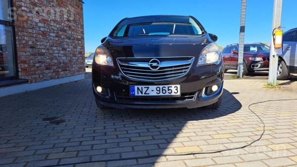 Black Opel Meriva 2015 in Talsi, with an engine capacity of 1.60 L and mileage of 211 thousand km for 6200 €, photo 2 on AUTOMOTO.COM.LV