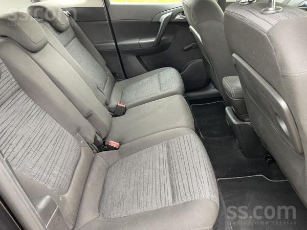 Opel Meriva 2015 Valmiera vietnē Melns Opel Meriva 2015 Valmiera, ar dzinēja tilpumu 1.40 L un nobraukumu 246 tūkst. km par 5490 €, foto 7 vietnē AUTOMOTO.COM.LV