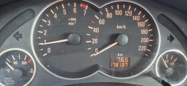 Black Opel Meriva 2003 in Klaipeda, with an engine capacity of 1.60 L and mileage of 179 thousand km for 1000 €, photo 7 on AUTOMOTO.COM.LV