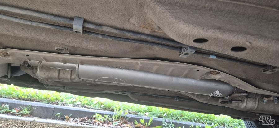 Melns Opel Meriva 2003 Klaipėda, ar dzinēja tilpumu 1.60 L un nobraukumu 179 tūkst. km par 1000 €, foto 12 vietnē AUTOMOTO.COM.LV