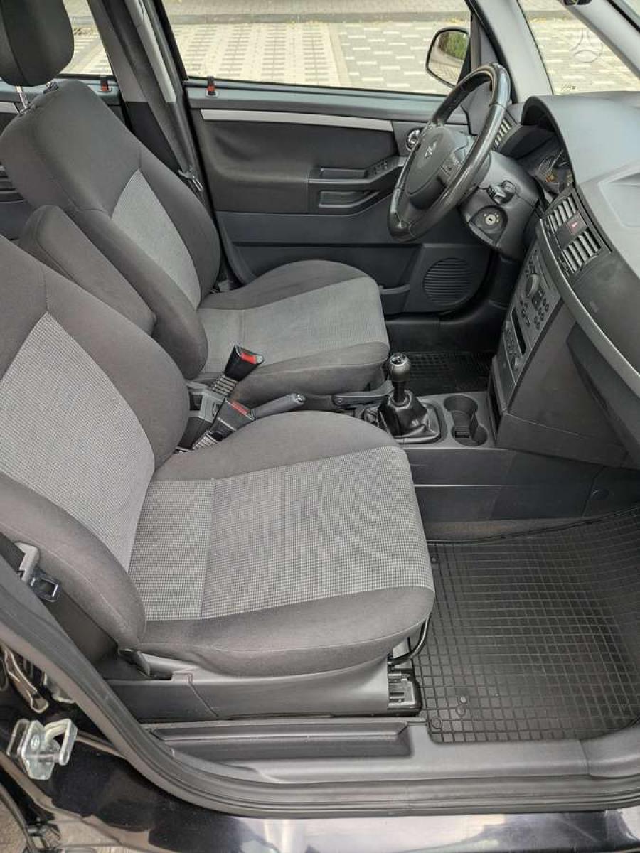 Black Opel Meriva 2004 in Vilnius, with an engine capacity of 1.60 L and mileage of 158 thousand km for 1100 €, photo 15 on AUTOMOTO.COM.LV