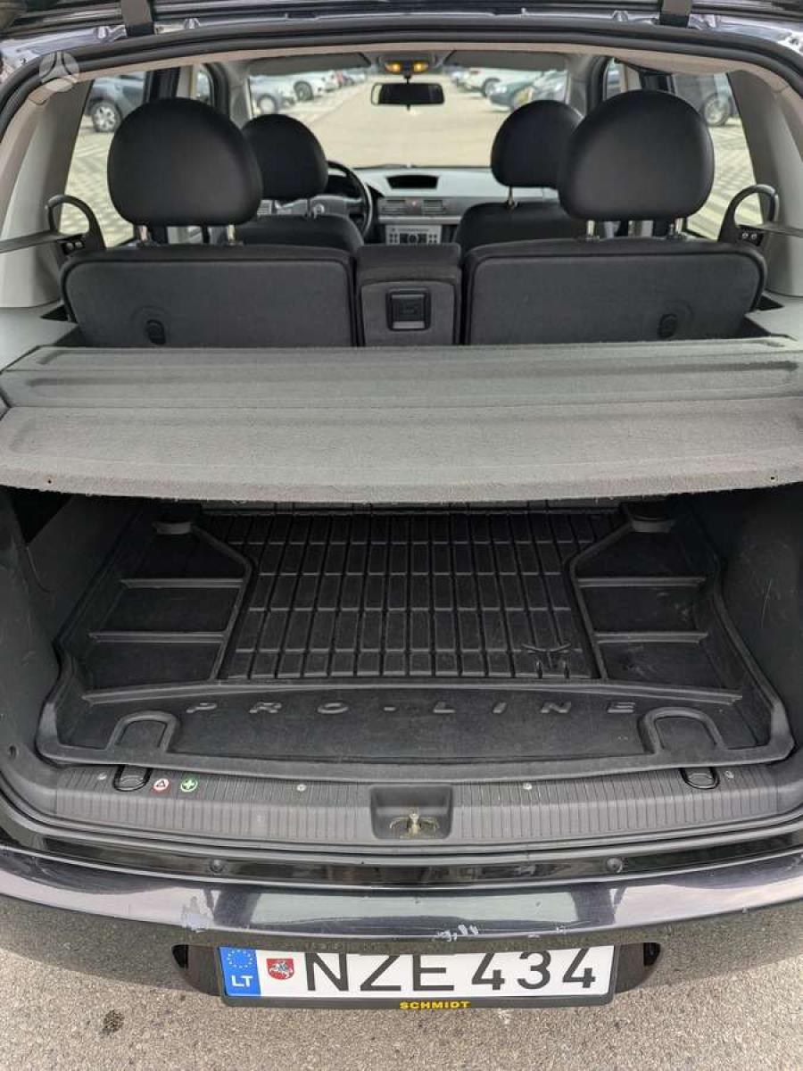 Black Opel Meriva 2004 in Vilnius, with an engine capacity of 1.60 L and mileage of 158 thousand km for 1100 €, photo 17 on AUTOMOTO.COM.LV