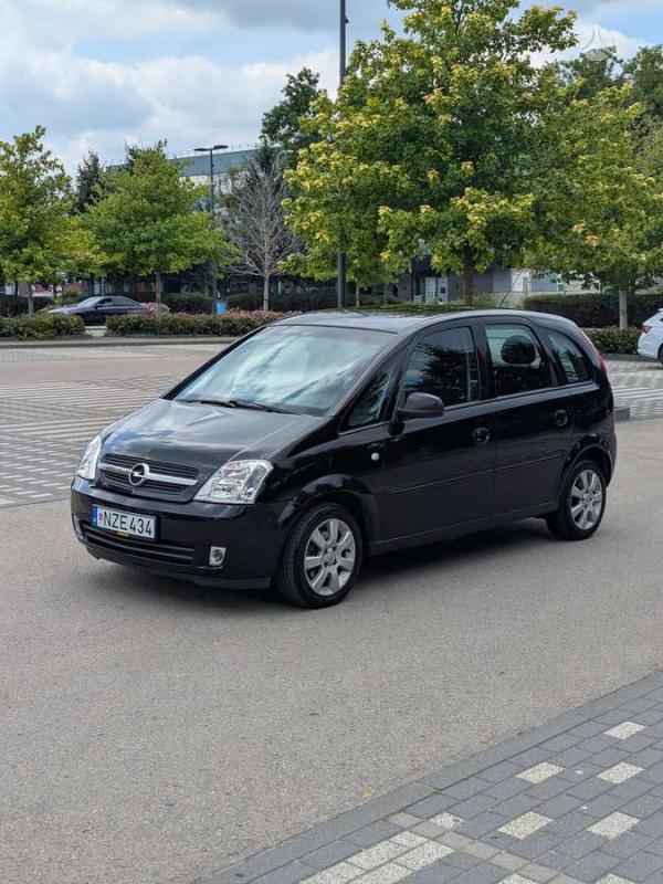 Melns Opel Meriva 2004 Viļņa, ar dzinēja tilpumu 1.60 L un nobraukumu 158 tūkst. km par 1100 €, foto 2 vietnē AUTOMOTO.COM.LV