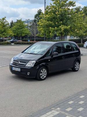 Black Opel Meriva 2004 in Vilnius, with an engine capacity of 1.60 L and mileage of 158 thousand km for 1100 €, photo 3 on AUTOMOTO.COM.LV