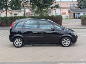 Black Opel Meriva 2004 in Vilnius, with an engine capacity of 1.60 L and mileage of 158 thousand km for 1100 €, photo 6 on AUTOMOTO.COM.LV