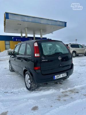 Black Opel Meriva 2005 in Kretinga, with an engine capacity of 1.60 L and mileage of 237 thousand km for 1550 €, photo 6 on AUTOMOTO.COM.LV