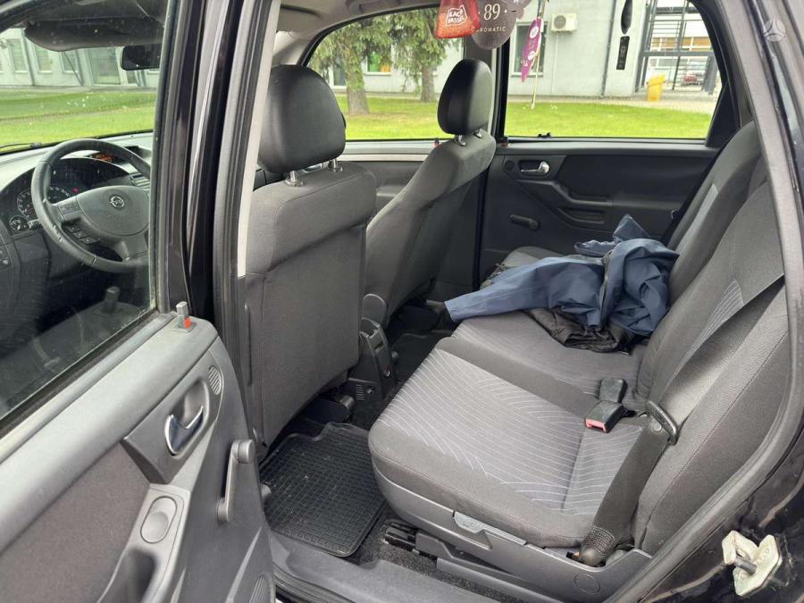 Black Opel Meriva 2006 in Vilnius, with an engine capacity of 1.69 L and mileage of 284 thousand km for 750 €, photo 7 on AUTOMOTO.COM.LV