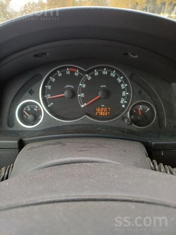 Melns Opel Meriva 2007 Gulbene, ar dzinēja tilpumu 1.70 L un nobraukumu 279 tūkst. km par 750 €, foto 5 vietnē AUTOMOTO.COM.LV