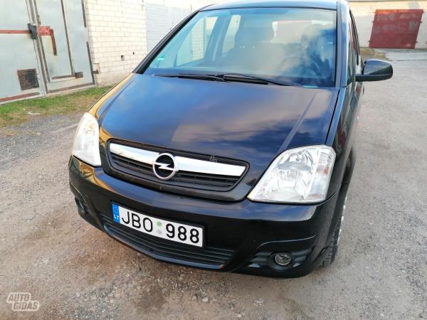 Black Opel Meriva 2008 in Moletai, with an engine capacity of 1.60 L and mileage of 236 thousand km for 1100 €, photo 2 on AUTOMOTO.COM.LV