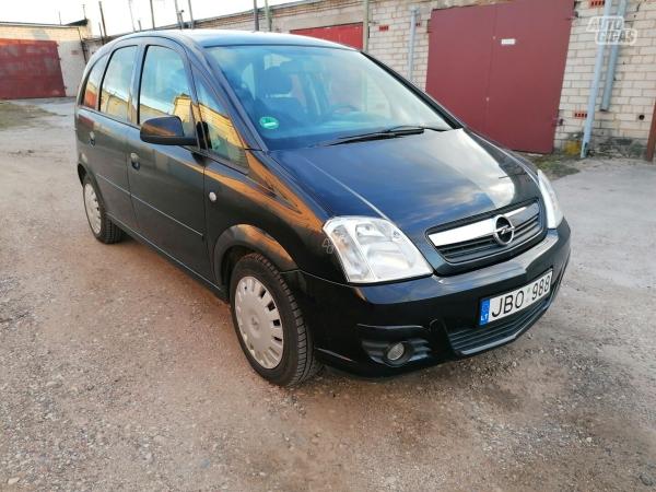 Black Opel Meriva 2008 in Moletai, with an engine capacity of 1.60 L and mileage of 236 thousand km for 1100 €, photo 3 on AUTOMOTO.COM.LV