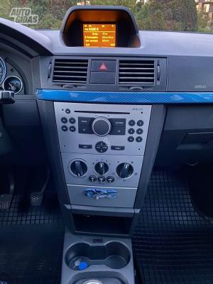 Melns Opel Meriva 2009 Viļņa, ar dzinēja tilpumu 1.60 L un nobraukumu 239 tūkst. km par 3300 €, foto 15 vietnē AUTOMOTO.COM.LV