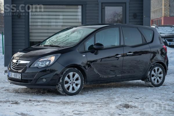 Melns Opel Meriva 2010 Liepāja, ar dzinēja tilpumu 1.70 L un nobraukumu 251 tūkst. km par 3500 €, foto 2 vietnē AUTOMOTO.COM.LV