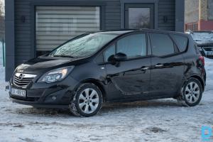 Melns Opel Meriva 2010 Liepāja, ar dzinēja tilpumu 1.70 L un nobraukumu 251 tūkst. km par 3500 €, foto  vietnē AUTOMOTO.COM.LV