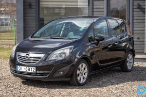Black Opel Meriva 2010 in Liepaja, with an engine capacity of 1.70 L and mileage of 251 thousand km for 3500 €, photo 3 on AUTOMOTO.COM.LV
