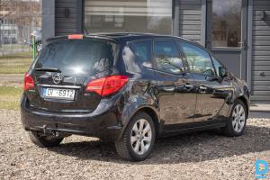 Black Opel Meriva 2010 in Liepaja, with an engine capacity of 1.70 L and mileage of 251 thousand km for 3500 €, photo 5 on AUTOMOTO.COM.LV