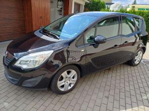 Melns Opel Meriva 2010 Kazlų Rūda, ar dzinēja tilpumu 1.69 L un nobraukumu 257 tūkst. km par 3300 €, foto  vietnē AUTOMOTO.COM.LV