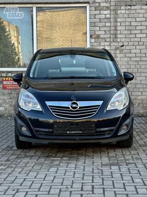 Black Opel Meriva 2011 in Kretinga, with an engine capacity of 1.30 L and mileage of 243 thousand km for 3999 €, photo 2 on AUTOMOTO.COM.LV