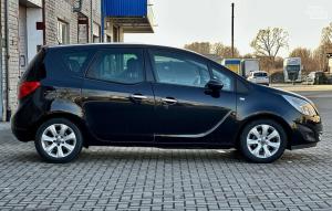 Black Opel Meriva 2011 in Kretinga, with an engine capacity of 1.30 L and mileage of 243 thousand km for 3999 €, photo 4 on AUTOMOTO.COM.LV