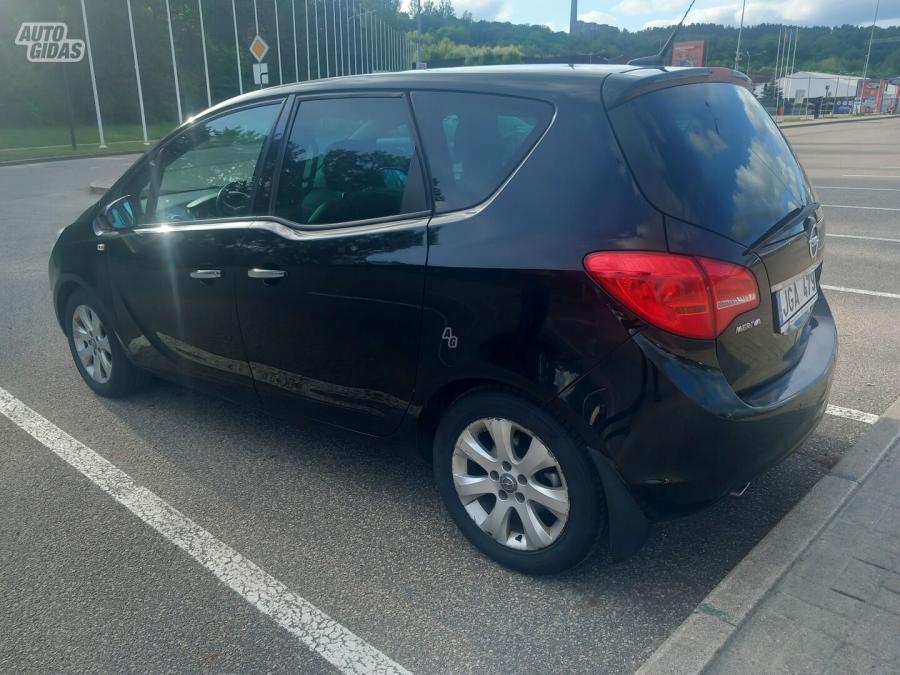 Black Opel Meriva 2011 in Vilnius, with an engine capacity of 1.40 L and mileage of 248 thousand km for 3600 €, photo 4 on AUTOMOTO.COM.LV
