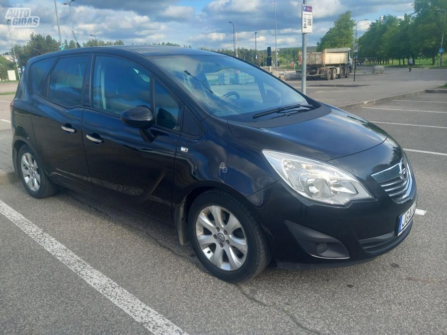 Black Opel Meriva 2011 in Vilnius, with an engine capacity of 1.40 L and mileage of 248 thousand km for 3600 €, photo 8 on AUTOMOTO.COM.LV