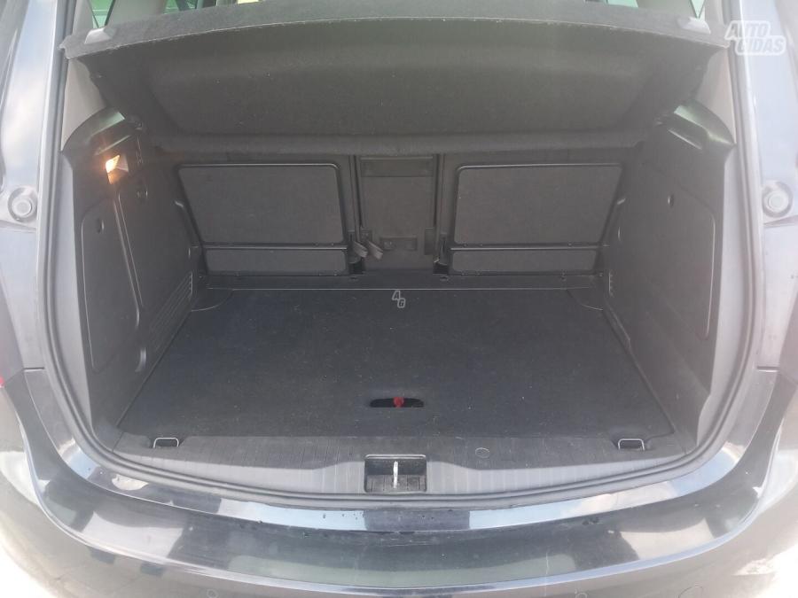 Black Opel Meriva 2011 in Vilnius, with an engine capacity of 1.40 L and mileage of 248 thousand km for 3600 €, photo 21 on AUTOMOTO.COM.LV
