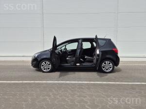 Black Opel Meriva 2011 in Riga, with an engine capacity of 1.70 L and mileage of 109 thousand km for 5450 €, photo 4 on AUTOMOTO.COM.LV