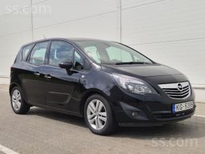 Black Opel Meriva 2011 in Riga, with an engine capacity of 1.70 L and mileage of 109 thousand km for 5450 €, photo 6 on AUTOMOTO.COM.LV