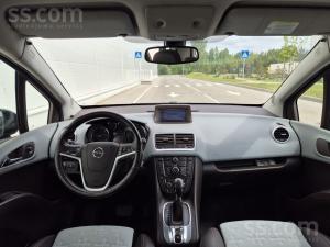 Black Opel Meriva 2011 in Riga, with an engine capacity of 1.70 L and mileage of 109 thousand km for 5450 €, photo 7 on AUTOMOTO.COM.LV