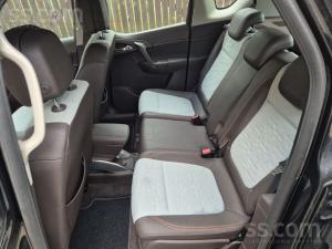 Black Opel Meriva 2011 in Riga, with an engine capacity of 1.70 L and mileage of 109 thousand km for 5450 €, photo 9 on AUTOMOTO.COM.LV