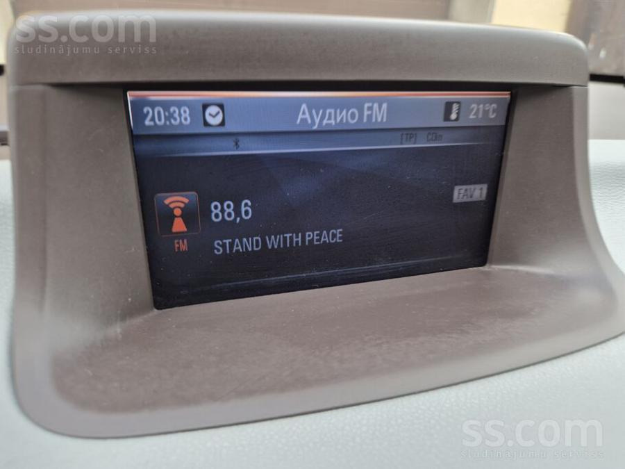 Black Opel Meriva 2011 in Riga, with an engine capacity of 1.70 L and mileage of 109 thousand km for 5450 €, photo 14 on AUTOMOTO.COM.LV
