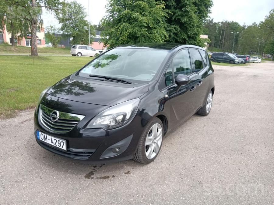 Black Opel Meriva 2011 in Madona, with an engine capacity of 1.70 L and mileage of 196 thousand km for 3950 €, photo 3 on AUTOMOTO.COM.LV