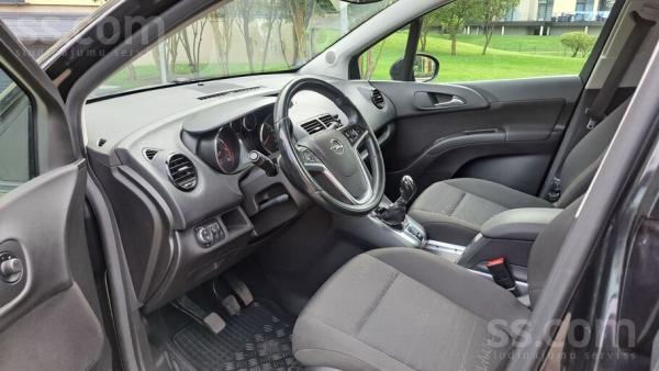 Black Opel Meriva 2011 in Riga, with an engine capacity of 1.30 L and mileage of 209 thousand km for 4400 €, photo 2 on AUTOMOTO.COM.LV