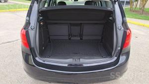 Black Opel Meriva 2011 in Riga, with an engine capacity of 1.30 L and mileage of 209 thousand km for 4400 €, photo 7 on AUTOMOTO.COM.LV