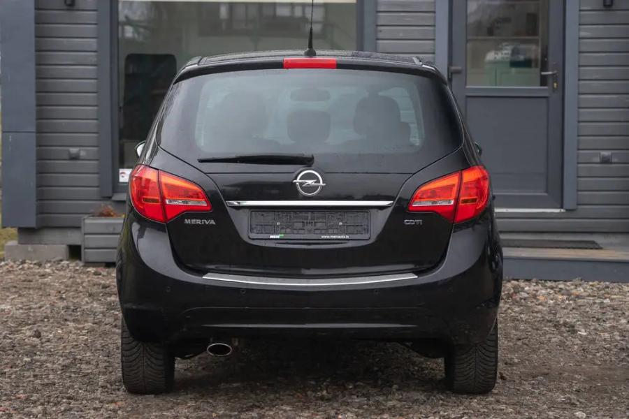 Melns Opel Meriva 2011 Liepāja, ar dzinēja tilpumu 1.70 L un nobraukumu 251 tūkst. km par 4500 €, foto 4 vietnē AUTOMOTO.COM.LV
