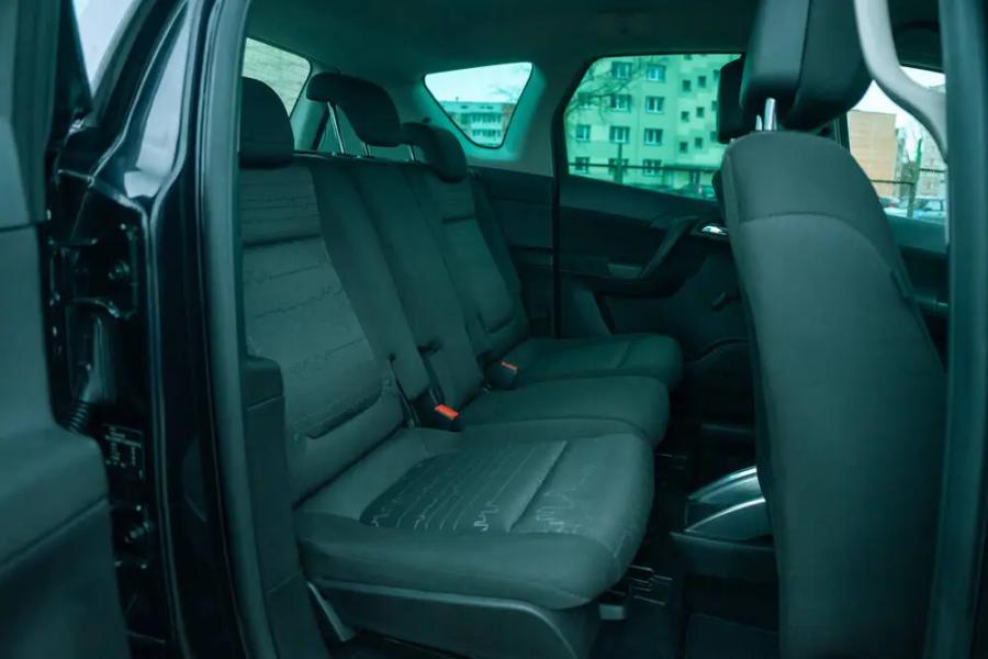 Melns Opel Meriva 2011 Liepāja, ar dzinēja tilpumu 1.70 L un nobraukumu 251 tūkst. km par 4500 €, foto 13 vietnē AUTOMOTO.COM.LV