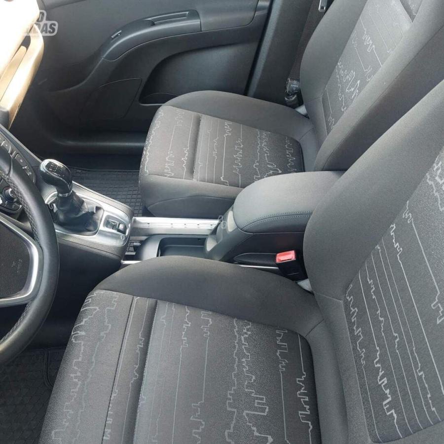 Black Opel Meriva 2011 in Kaunas, with an engine capacity of 1.40 L and mileage of 196 thousand km for 3750 €, photo 5 on AUTOMOTO.COM.LV
