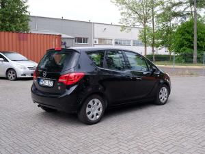 Black Opel Meriva 2011 in Klaipeda, with an engine capacity of 1.69 L and mileage of 239 thousand km for 2200 €, photo 6 on AUTOMOTO.COM.LV