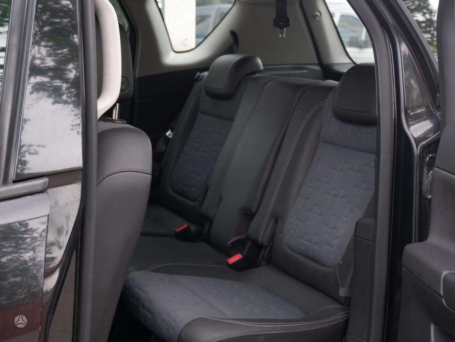 Black Opel Meriva 2011 in Klaipeda, with an engine capacity of 1.69 L and mileage of 239 thousand km for 2200 €, photo 14 on AUTOMOTO.COM.LV