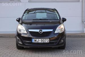 Black Opel Meriva 2011 in Riga, with an engine capacity of 1.70 L and mileage of 205 thousand km for 2995 €, photo 4 on AUTOMOTO.COM.LV