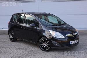 Black Opel Meriva 2011 in Riga, with an engine capacity of 1.70 L and mileage of 205 thousand km for 2995 €, photo 5 on AUTOMOTO.COM.LV