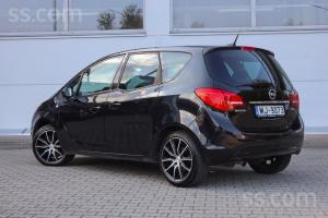 Black Opel Meriva 2011 in Riga, with an engine capacity of 1.70 L and mileage of 205 thousand km for 2995 €, photo 6 on AUTOMOTO.COM.LV