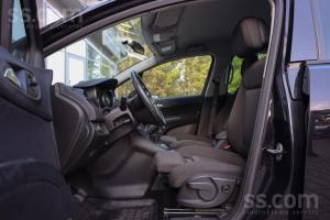 Black Opel Meriva 2011 in Riga, with an engine capacity of 1.70 L and mileage of 205 thousand km for 2995 €, photo 11 on AUTOMOTO.COM.LV