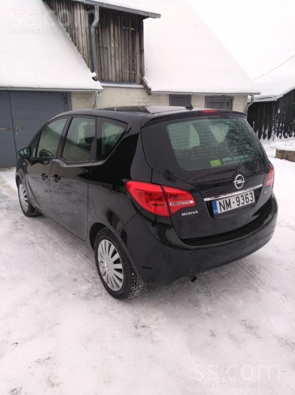 Black Opel Meriva 2012 in Liepaja, with an engine capacity of 1.70 L and mileage of 217 thousand km for 4650 €, photo 8 on AUTOMOTO.COM.LV