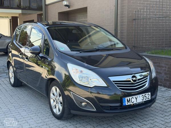 Black Opel Meriva 2012 in Alytus, with an engine capacity of 1.70 L and mileage of 257 thousand km for 3900 €, photo 4 on AUTOMOTO.COM.LV