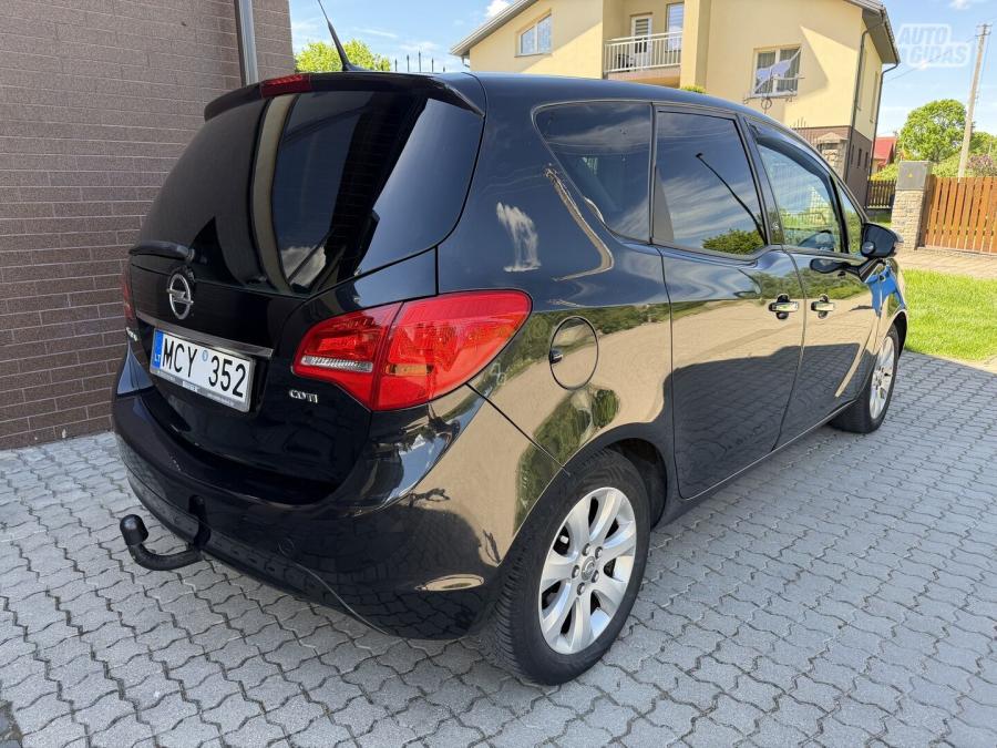 Black Opel Meriva 2012 in Alytus, with an engine capacity of 1.70 L and mileage of 257 thousand km for 3900 €, photo 10 on AUTOMOTO.COM.LV