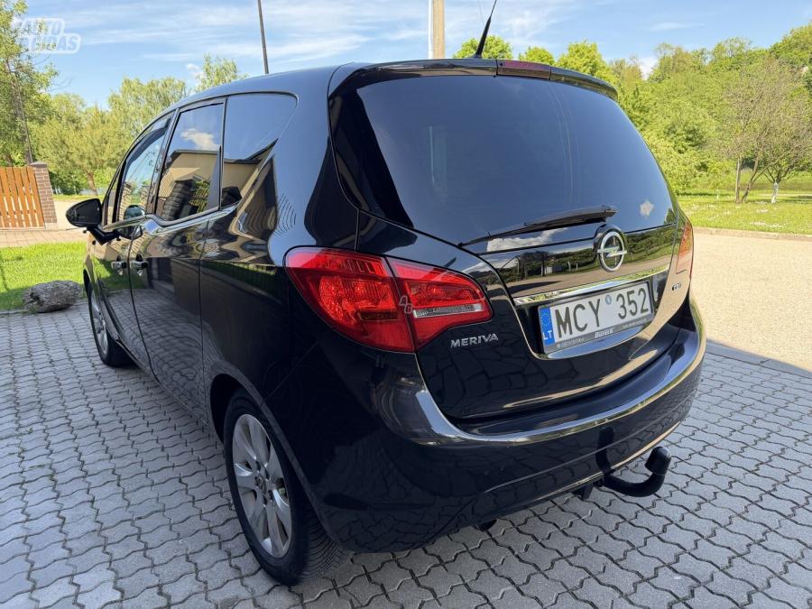 Black Opel Meriva 2012 in Alytus, with an engine capacity of 1.70 L and mileage of 257 thousand km for 3900 €, photo 13 on AUTOMOTO.COM.LV