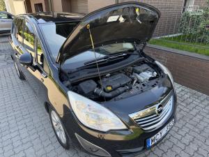 Black Opel Meriva 2012 in Alytus, with an engine capacity of 1.70 L and mileage of 257 thousand km for 3900 €, photo 14 on AUTOMOTO.COM.LV