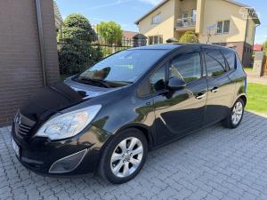 Black Opel Meriva 2012 in Alytus, with an engine capacity of 1.70 L and mileage of 257 thousand km for 3900 €, photo 17 on AUTOMOTO.COM.LV