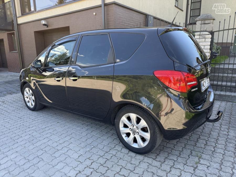 Black Opel Meriva 2012 in Alytus, with an engine capacity of 1.70 L and mileage of 257 thousand km for 3900 €, photo 18 on AUTOMOTO.COM.LV